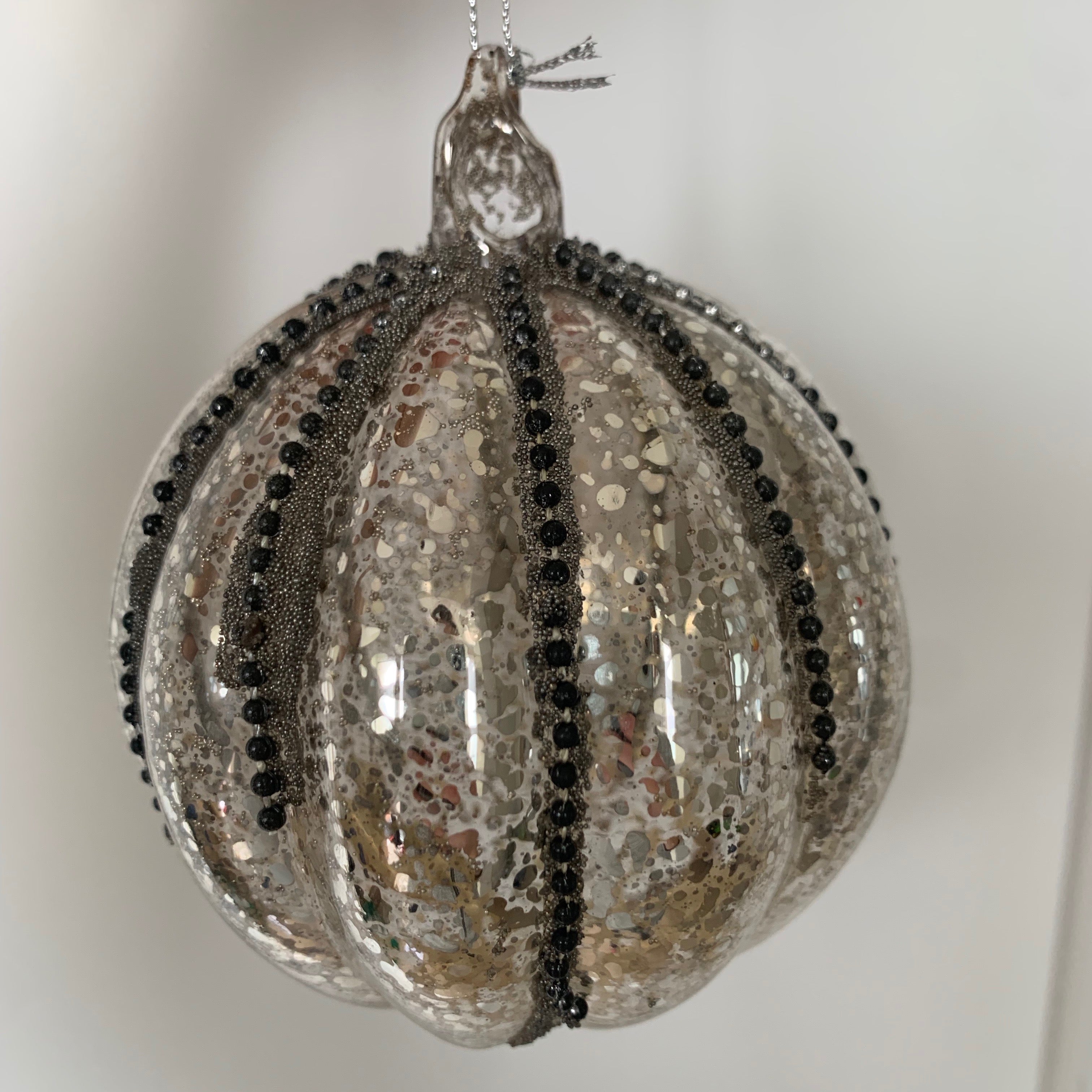 Silver christmas beads store
